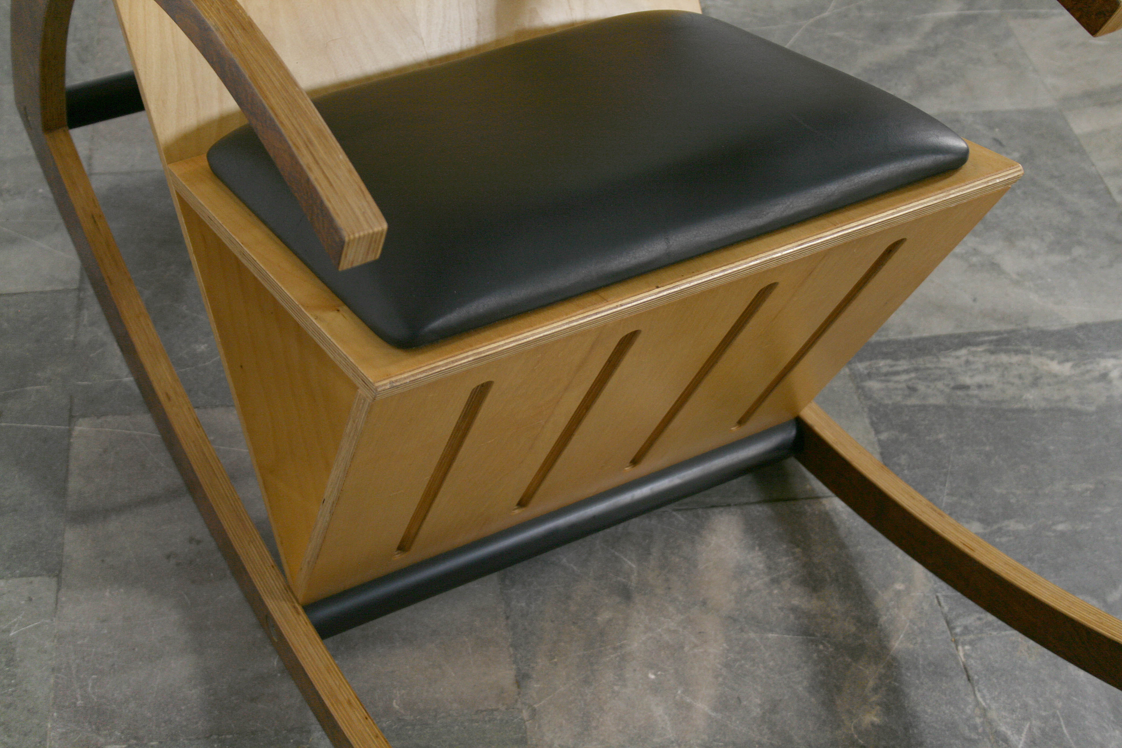 Lot 26, Vintage Postmodern Scandinavian Rocking Chair - Ans Azura ...